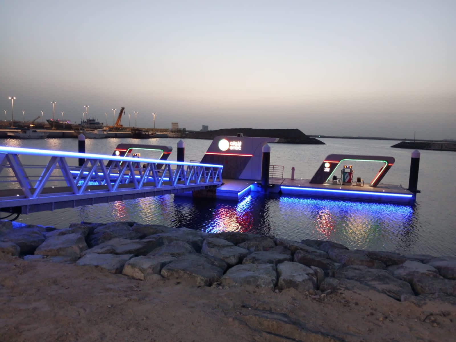 ENOC Floating Gas Station, Hamriya – Bower & Octant